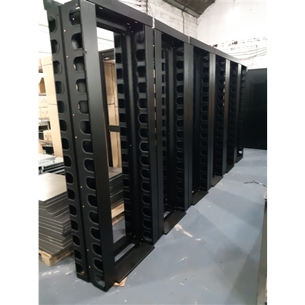 RACK TORRE PISO 44U C/ GUIA CABOS VERTICAL E DUTO | HB Store